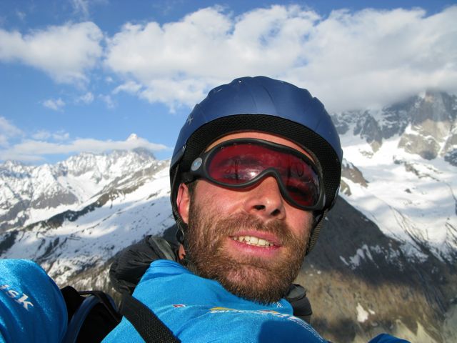 Tom Payne tops UK paragliding XC league with 169 km triangle