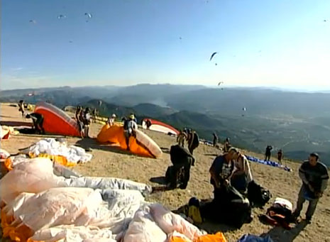El Yelmo 2011: Spanish flying festival