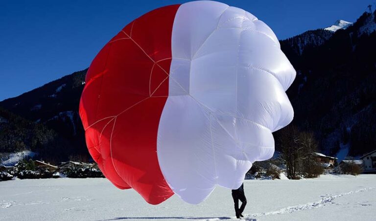 How to throw a reserve parachute | Cross Country Magazine